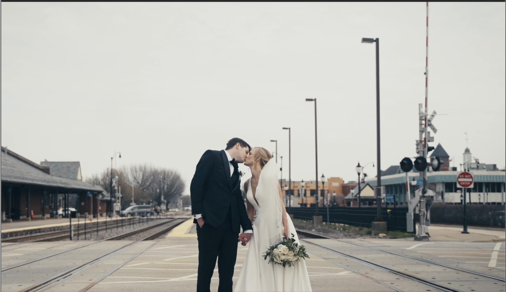 Heidi + Ryan - Gorgeous Arlington Heights Wedding - Benjamin Foote CP
